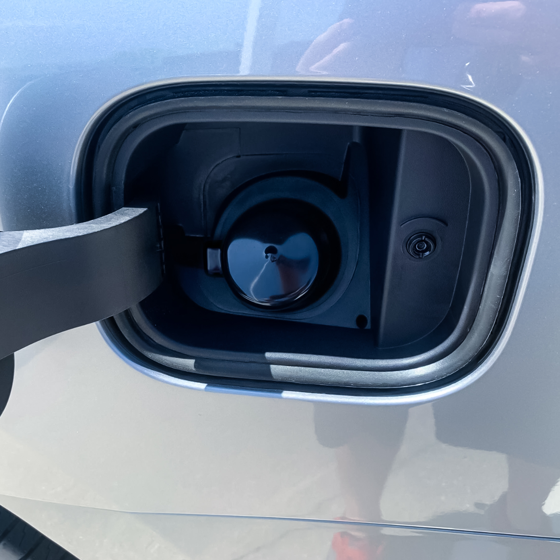 Cap & Shield Captive 2.375″ Capless Fuel Cap for Chevrolet, GMC, Buick ...